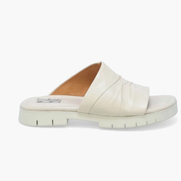Miz Mooz | Shoes | New Miz Mooz Claribel Leather Slide Sandals 255 3m2 ...